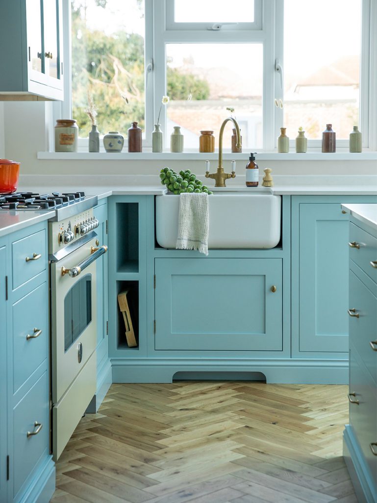 Apron Design | Bespoke kitchens & Cabinets | Apron Kitchens
